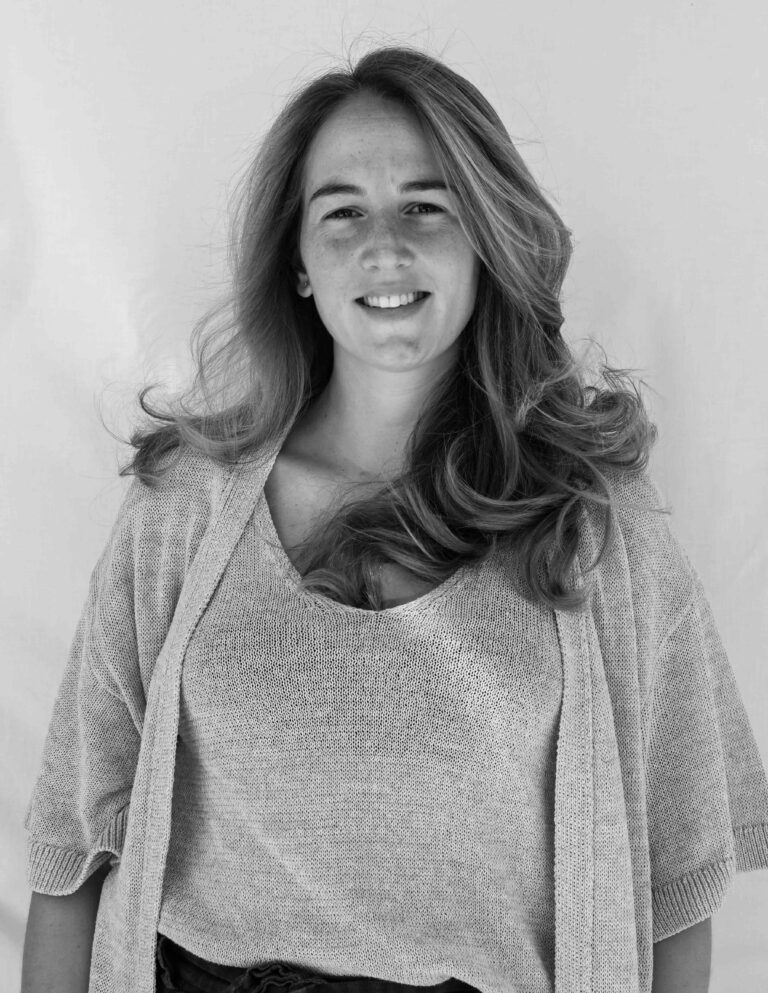 About Us - de Valier