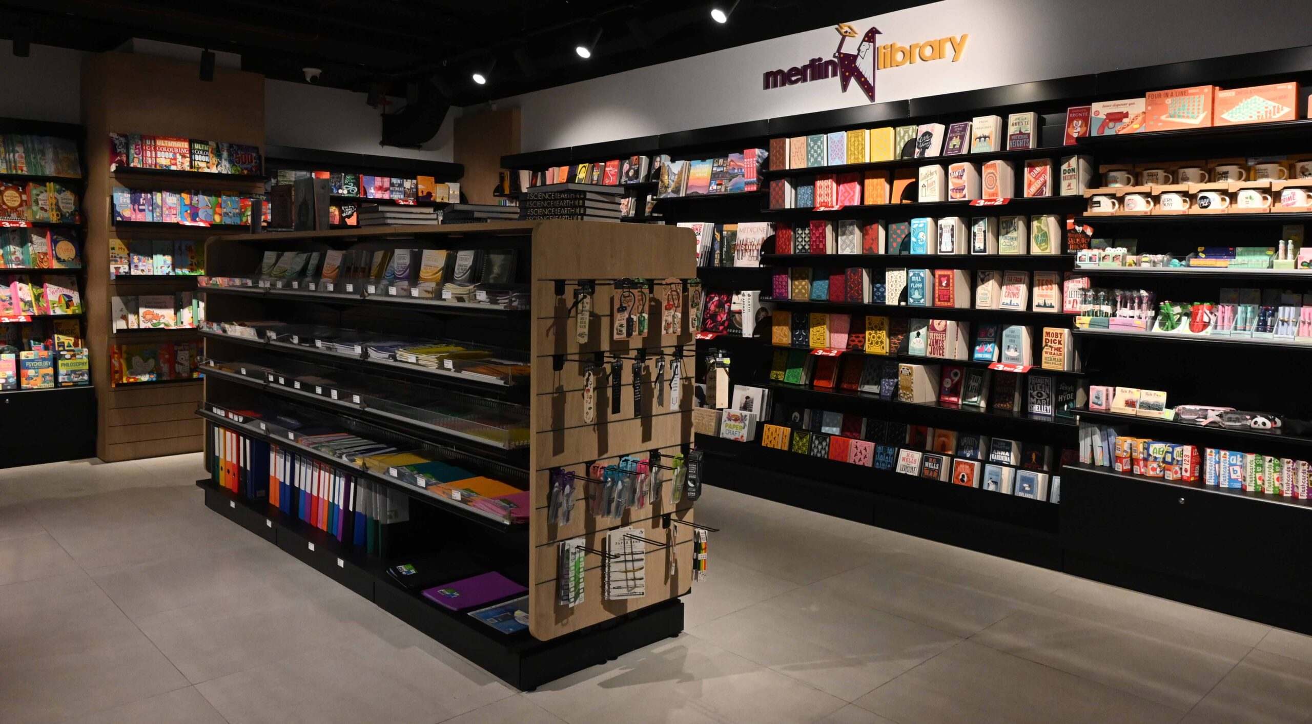 Merlin Library Bookshop - de Valier
