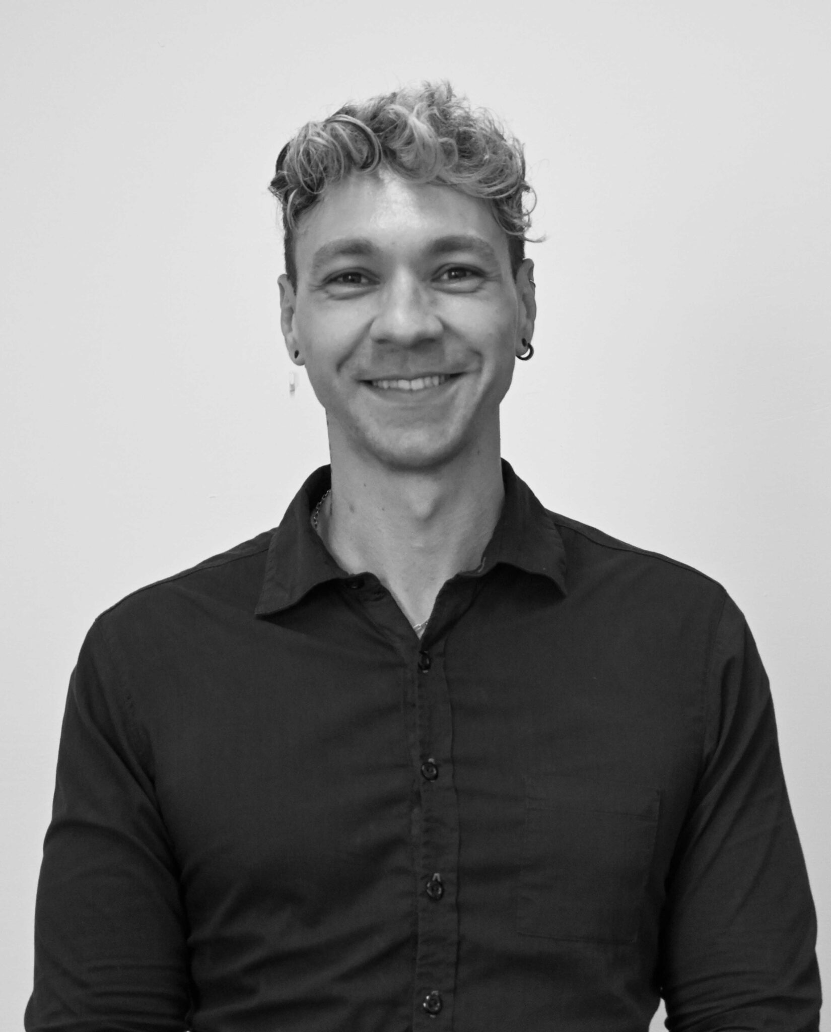 About Us - de Valier