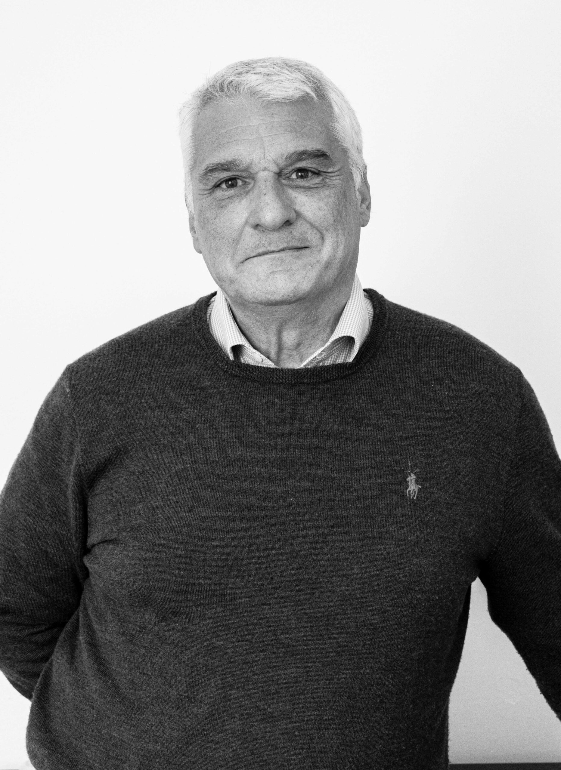 About Us - de Valier